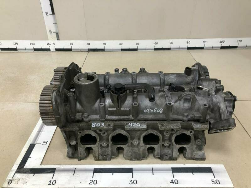 Головка блока цилиндров Skoda Octavia A7 2013 кат.номер: 04E103064F 04E103469AM