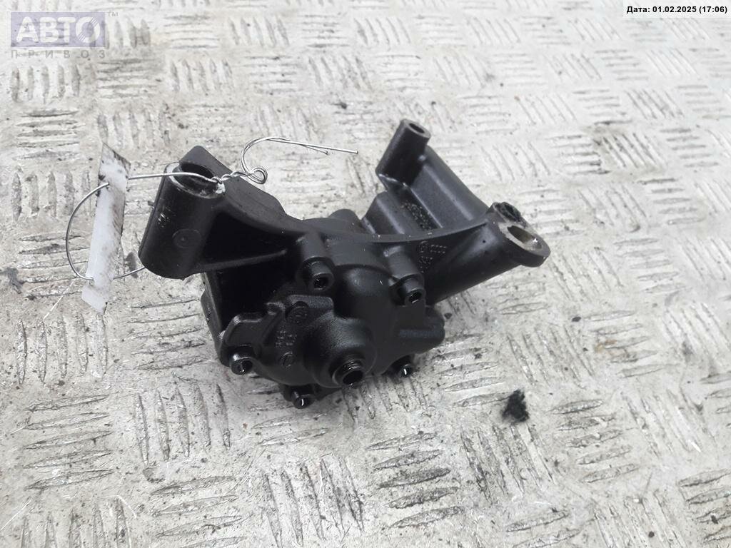 Насос масляный Volkswagen Golf-4