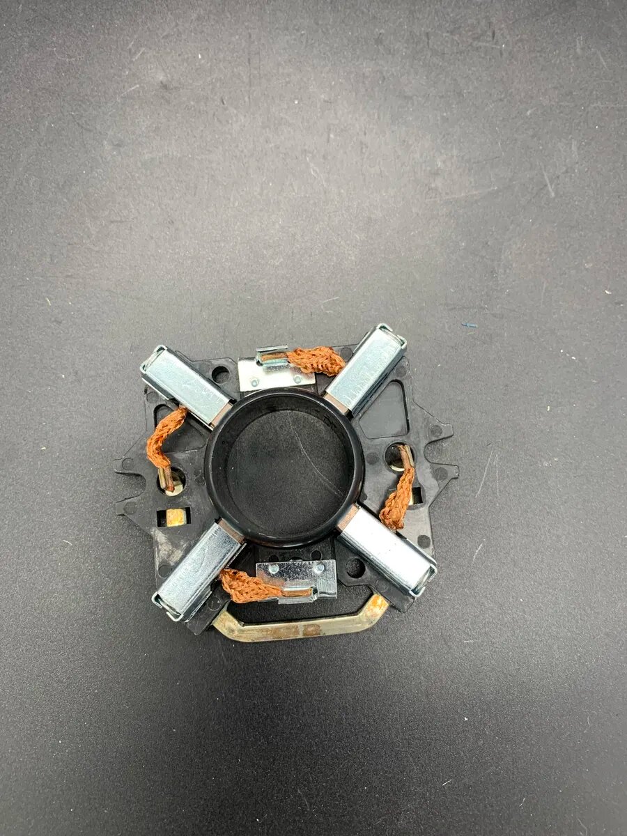 Щеткодержатель стартера Новое