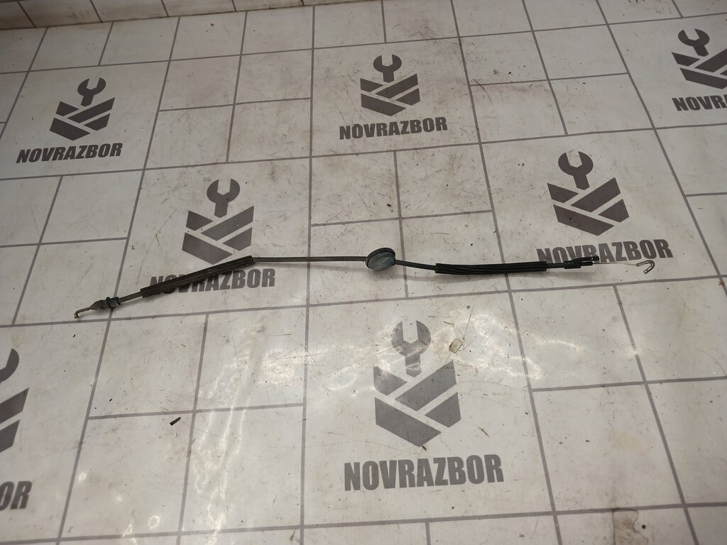 Трос открывания передней двери VW Passat B5 96-00