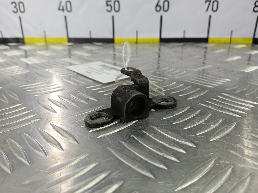 Кронштейн датчика коленвала Б/У для FORD Transit VII (2006—2014) 1680028