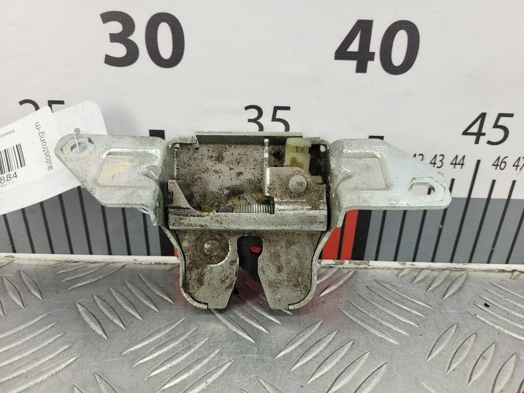 Замок крышки багажника Mercedes A-Class (W168) A1687400336 арт. 1889884