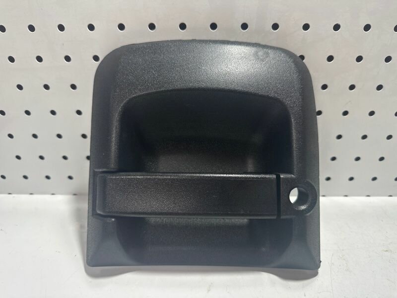 Ручка двери наружная левая без личинки и ключей MAN TGA TGS TGX TGL TGM