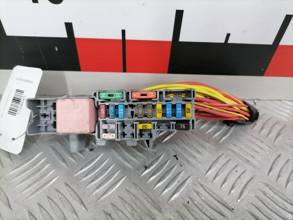 Блок предохранителей Renault Megane 2 8200418790 арт. 1704645