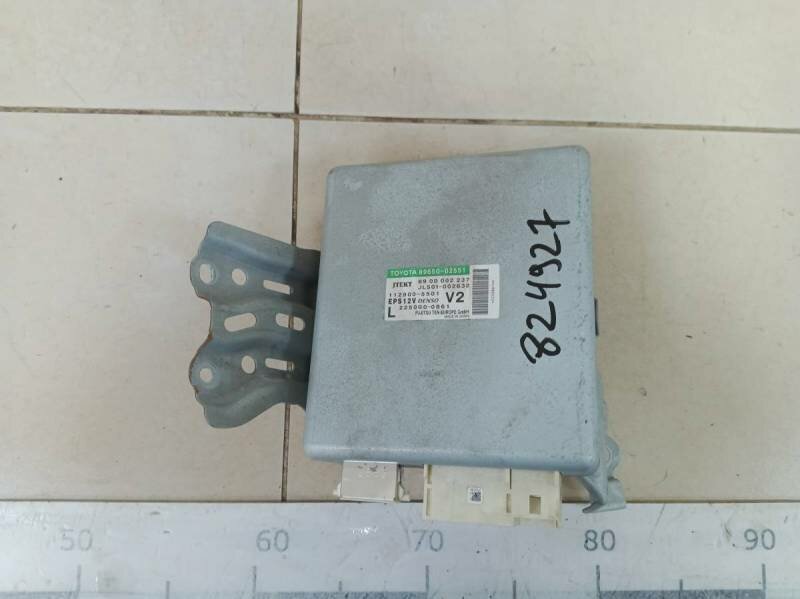 Блок электронный Toyota Auris E150 2006-2012 кат.номер: 8965002551