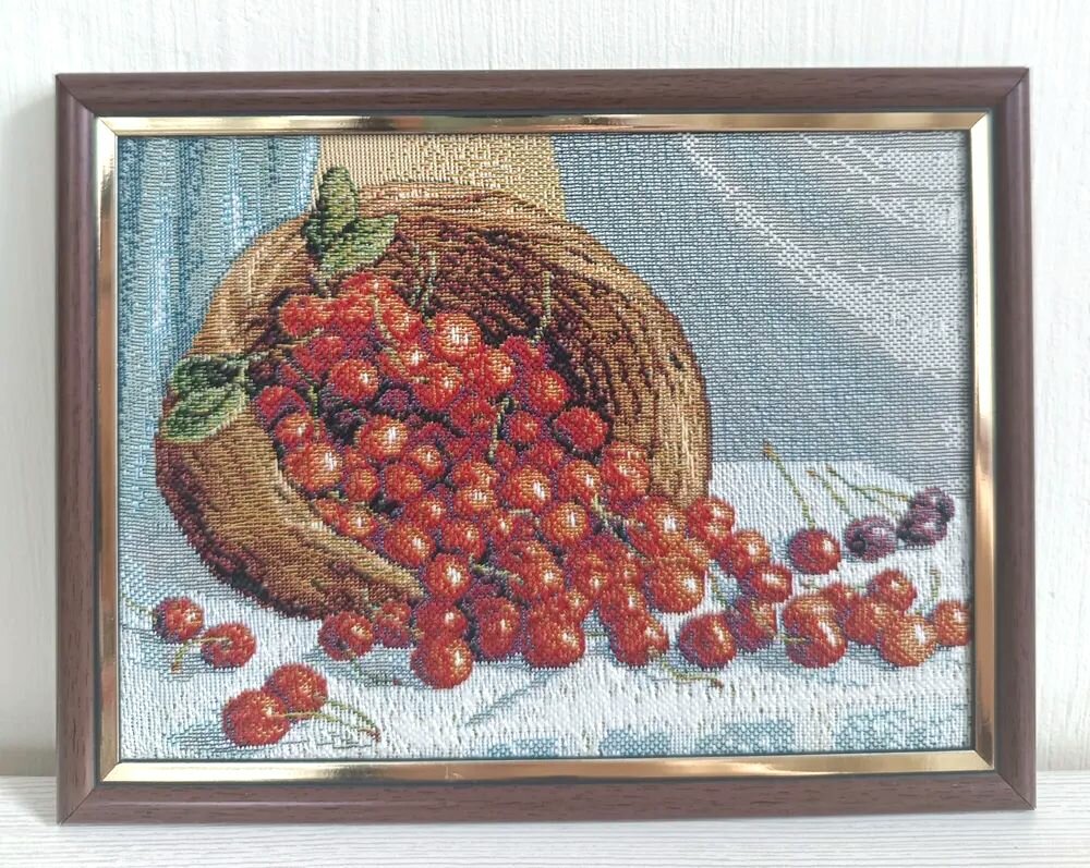 Картина гобеленовая "Вишня в корзине" 17х22