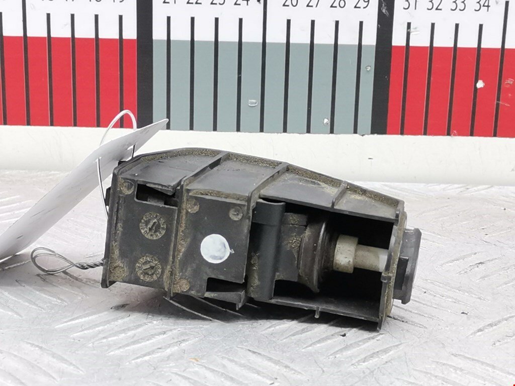 Сервопривод (электропривод моторчик привода) лючка бензобака Ford Galaxy 2 6M21220A20AC арт. 1985579