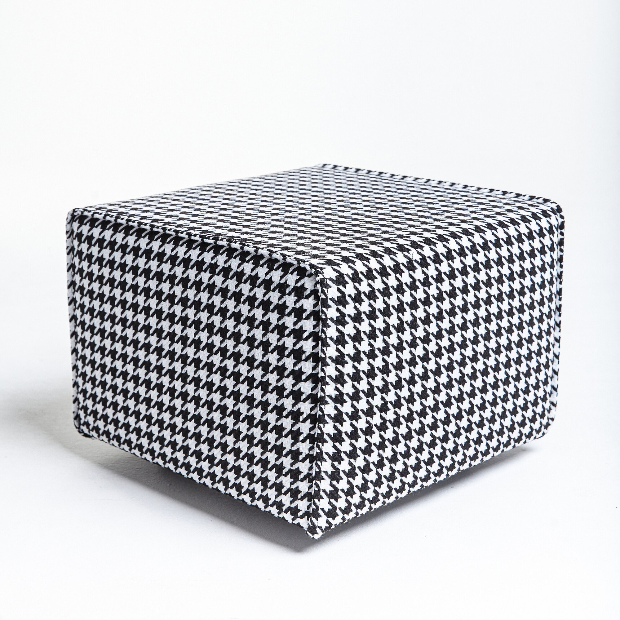 Низкий пуф Rikki. SUPERA Luxemebel. Принт "Гусиная лапка". Жаккард