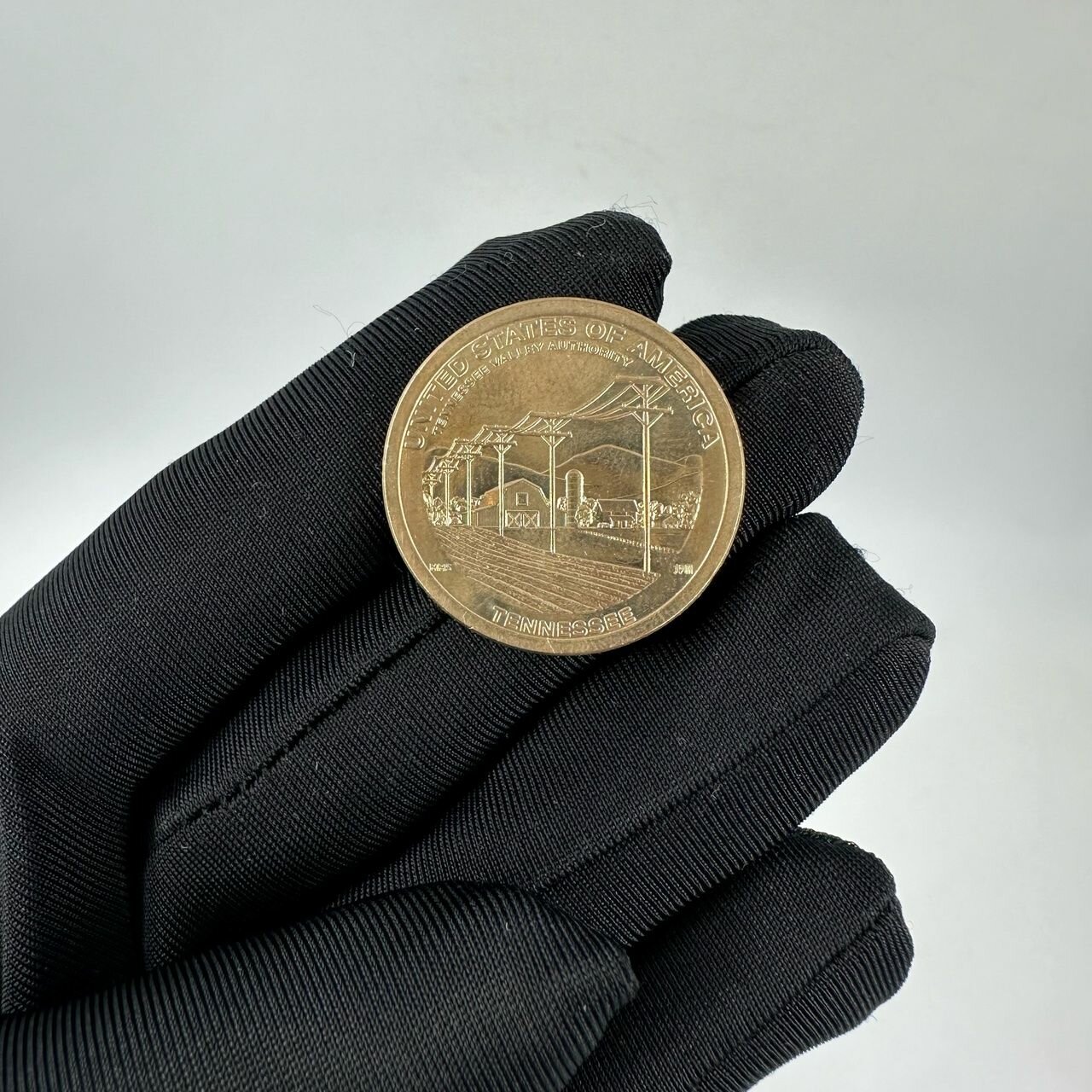 Монета 1 доллар 2022 год США Американские инновации Администрация Долины Теннесси UNC Двор D