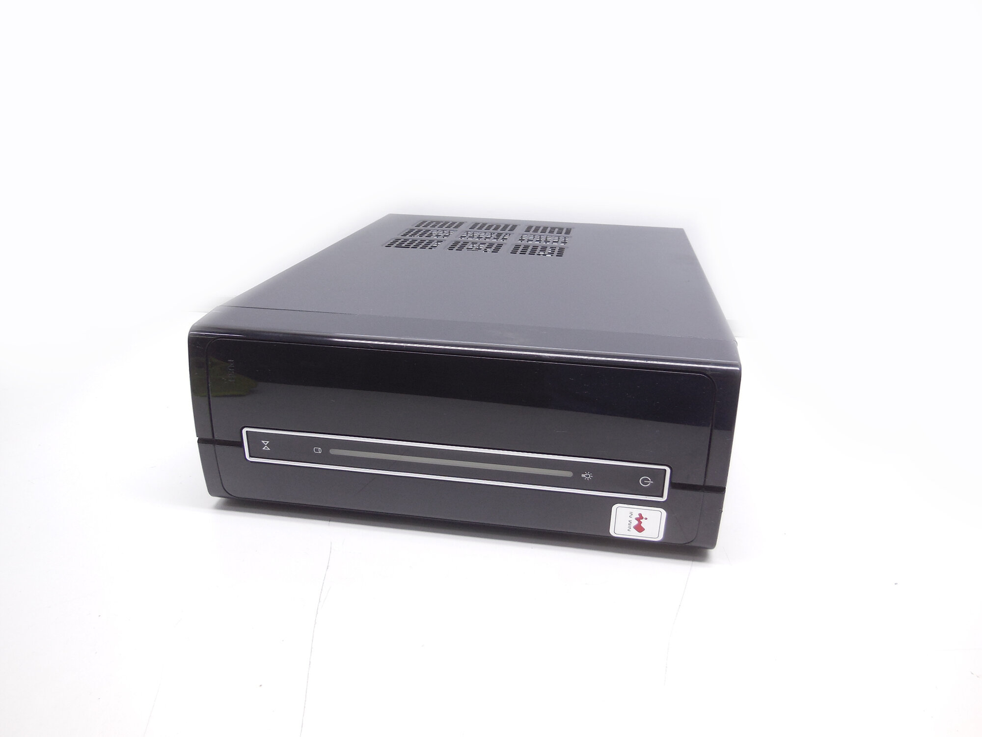 Системный блок InWin BP671 2 ядра Intel Atom D2500, 1.86GHz DDR3 4Gb, SATA 250Gb