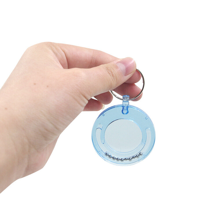 Фокус «Выскальзывание монеты» — Иллюзия с вращающимся диском — Игрушка из ПВХ для фокуса «Пропускание монеты» — Крупный план фокуса