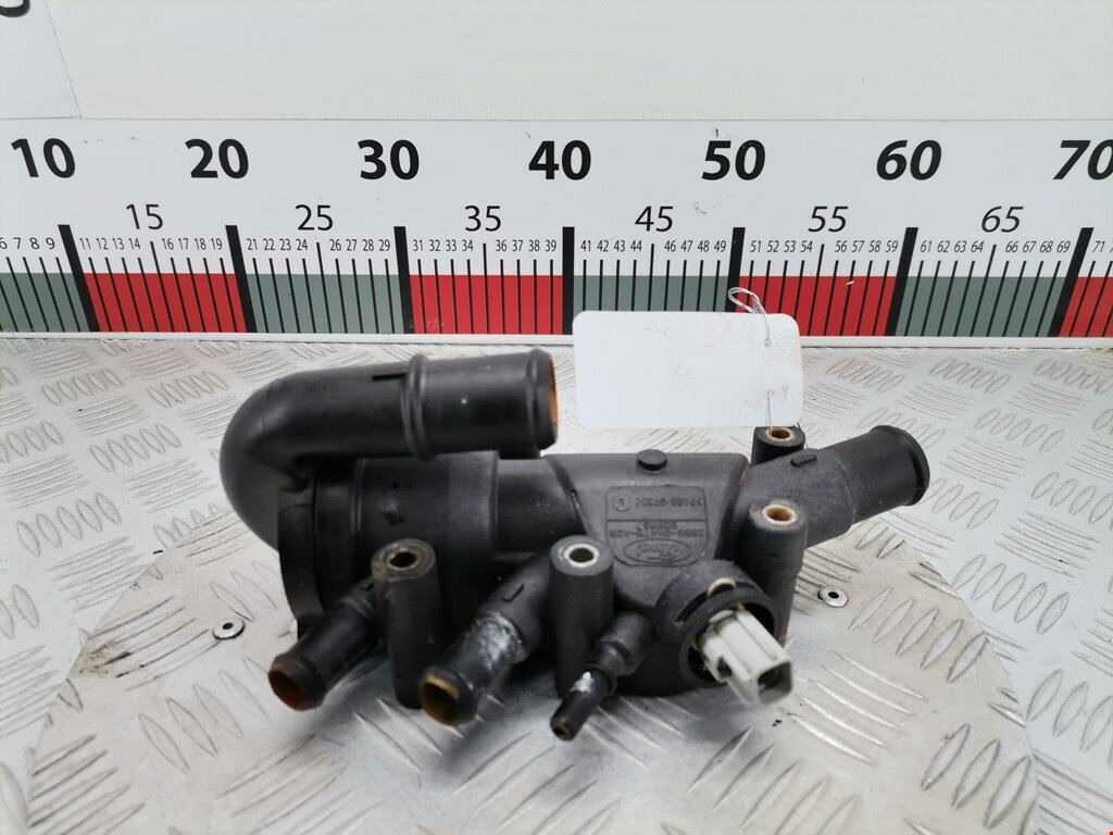 Корпус термостата Ford Fiesta 5 2S6G9K478A2B арт. 1996962