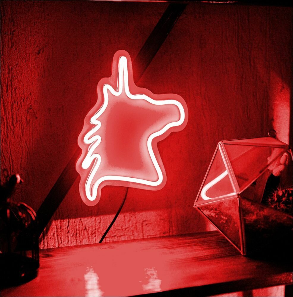 Неоновый светильник Elmarto Единорог, 25х19 см, красный