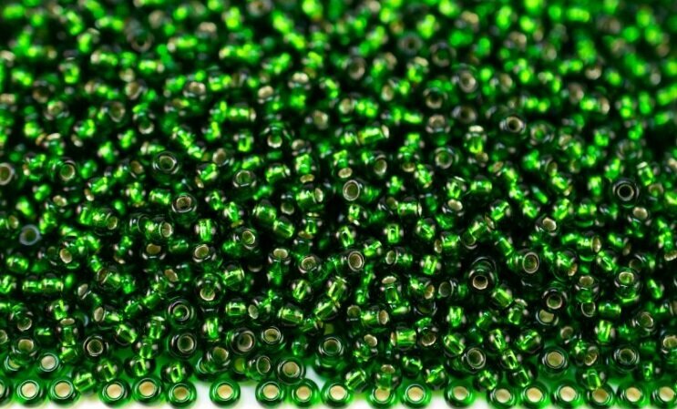 Бисер Preciosa 57120 зеленый 10/0, 5 гр,1 шт.
