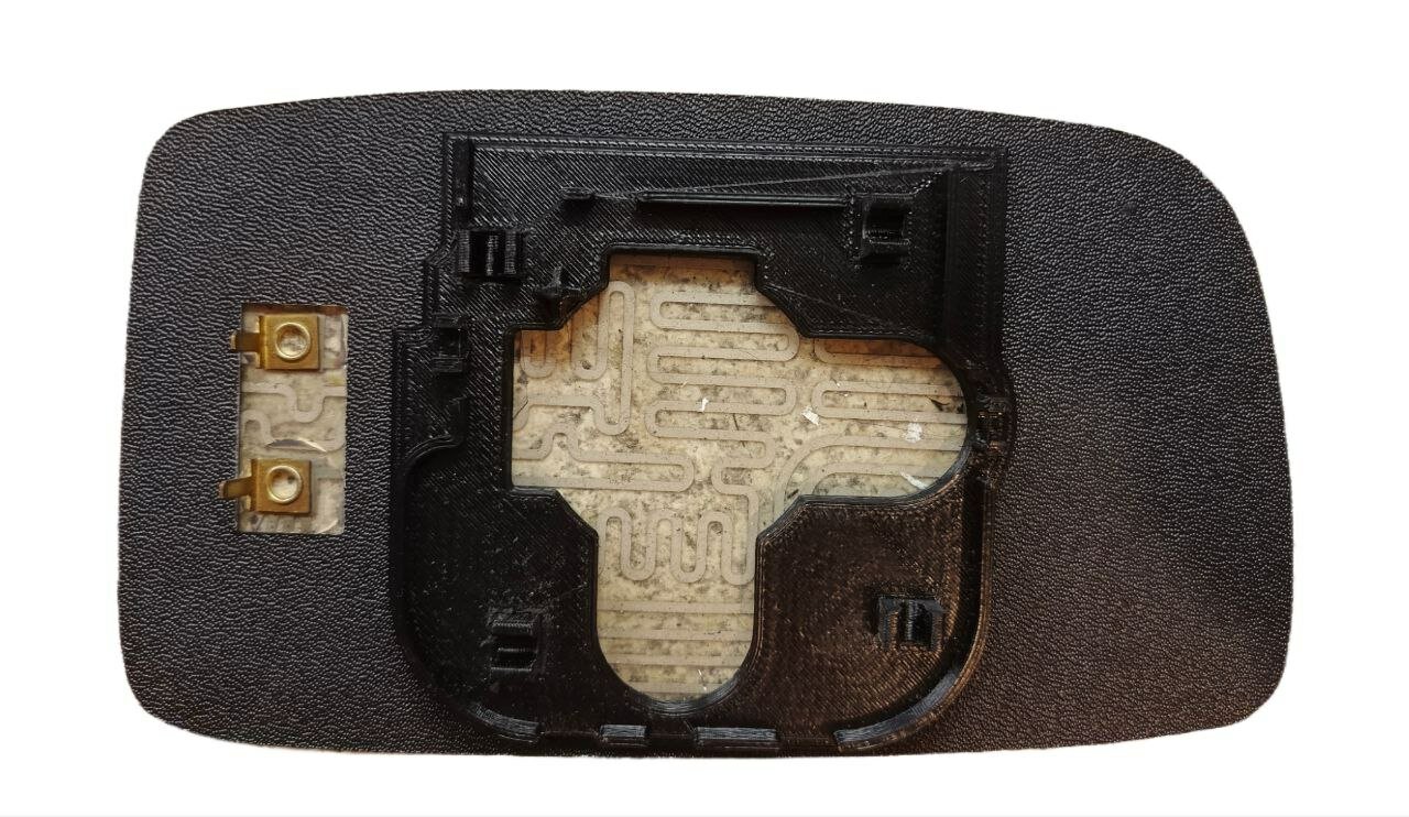 Зеркальный элемент левый с обогревом для автомобиля Mitsubishi Lancer IX(9) поколение и его 1 и 2 рестайлинг 2000-2010 года выпуска