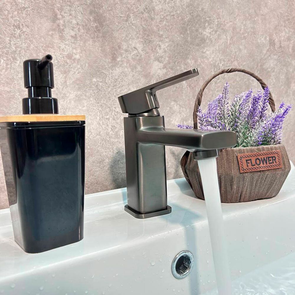 Смеситель для умывальника и раковины из латуни Vieir V113512-G графит