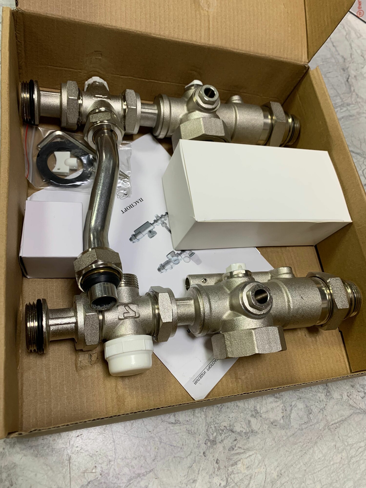 Насосно-смесительный узел Zeissler JH-1039 для теплого пола