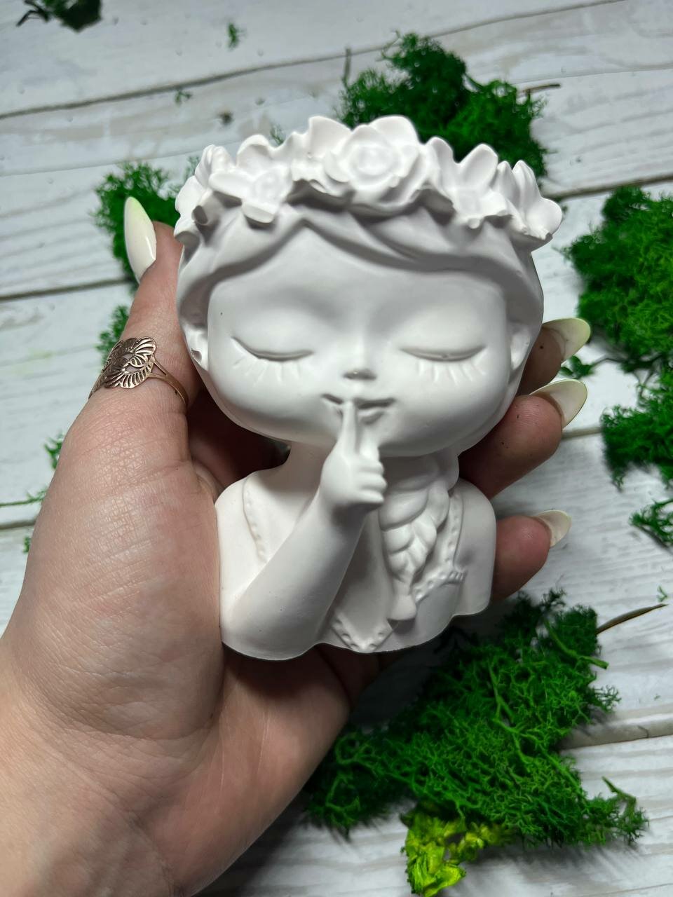 Кашпо из гипса для сухоцветов и украшений 10 см х 5 см х 6 см 1 шт девушка