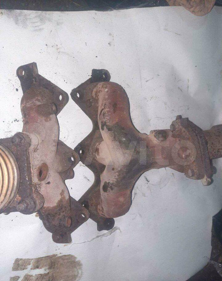 Выпускной коллектор Chrysler Stratus 1999