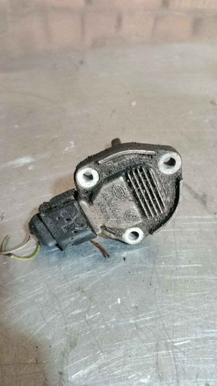 Датчик уровня масла BMW 5 E39 (1995 - 2000) 1433596