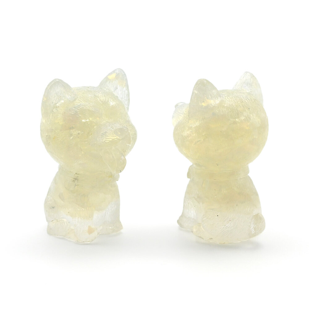 Фигурка из лунного камня и смолы Щенок 27*30*42мм