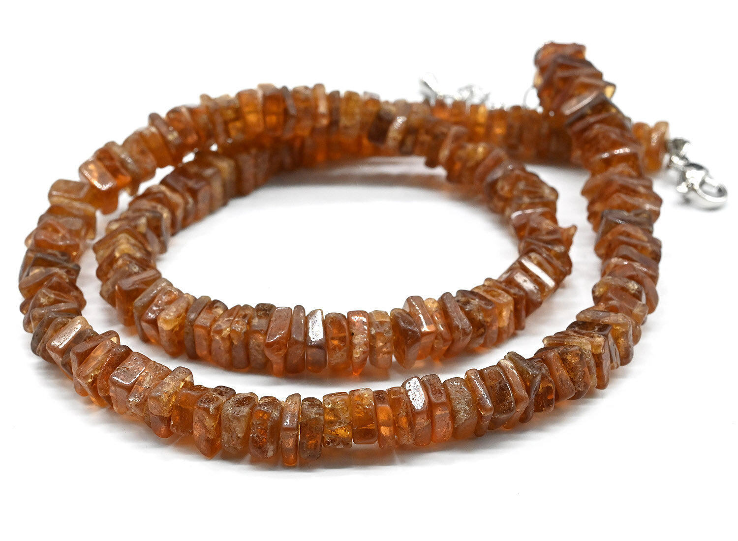 Бусы, гранат