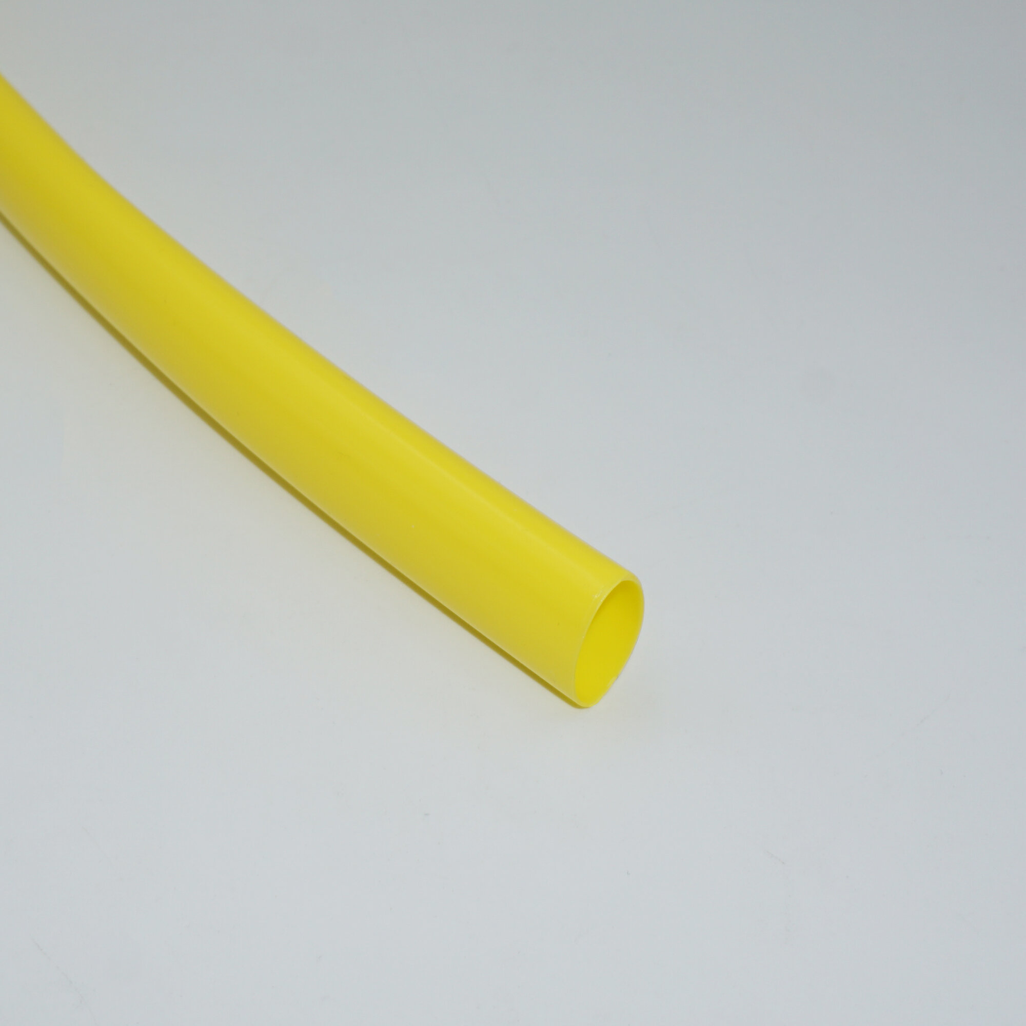Трубка термоусаживаемая ТТЭ-С 14/7 желтая (1 м)