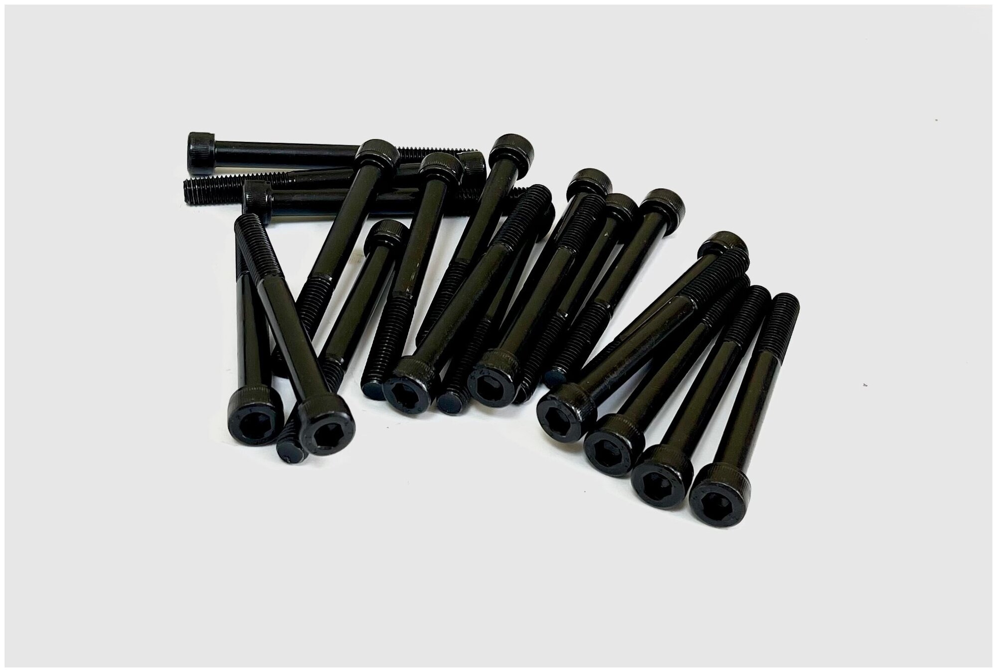 Винт 6х60 с внутренним шестигранником и цилиндрической головкой, черный (10шт)