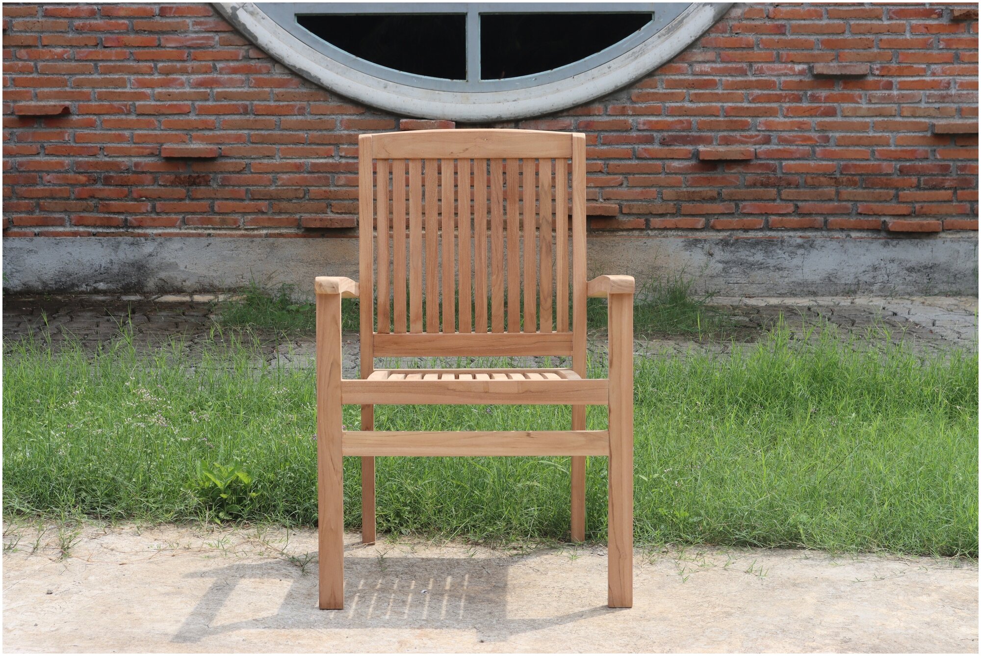 Кресло из тика