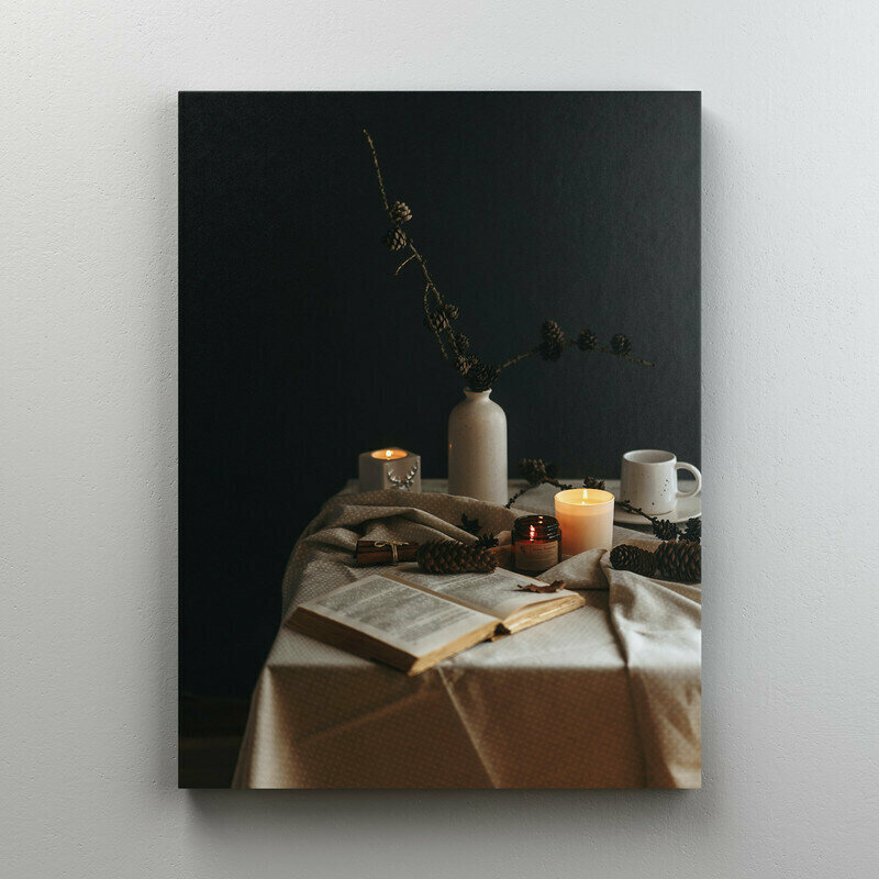 Интерьерная картина на холсте "Натюрморт - старая книга на столе", размер 30x40 см