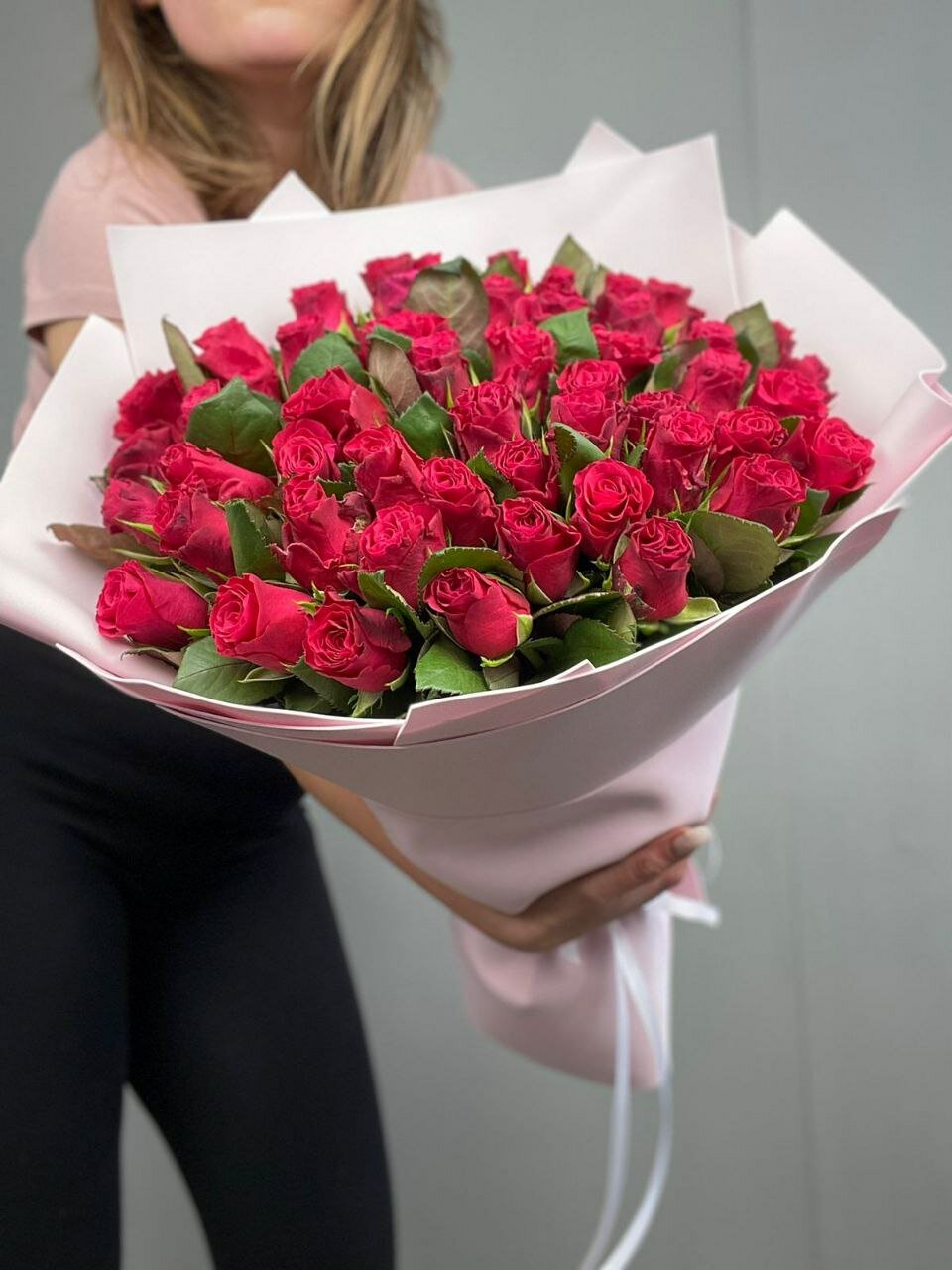 Букет розы Botanique 51 шт, премиум букет с доставкой, высота 50 см, фоамиран