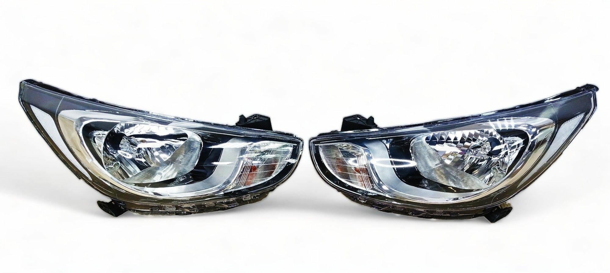 Комплект блок ФАР передних Hyundai Solaris 1 Хендай Солярис (2010-2014)