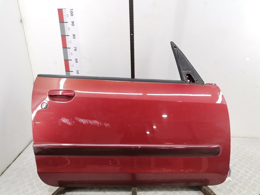 Дверь передняя правая Mitsubishi Colt 6 MN301824 арт. 1836072