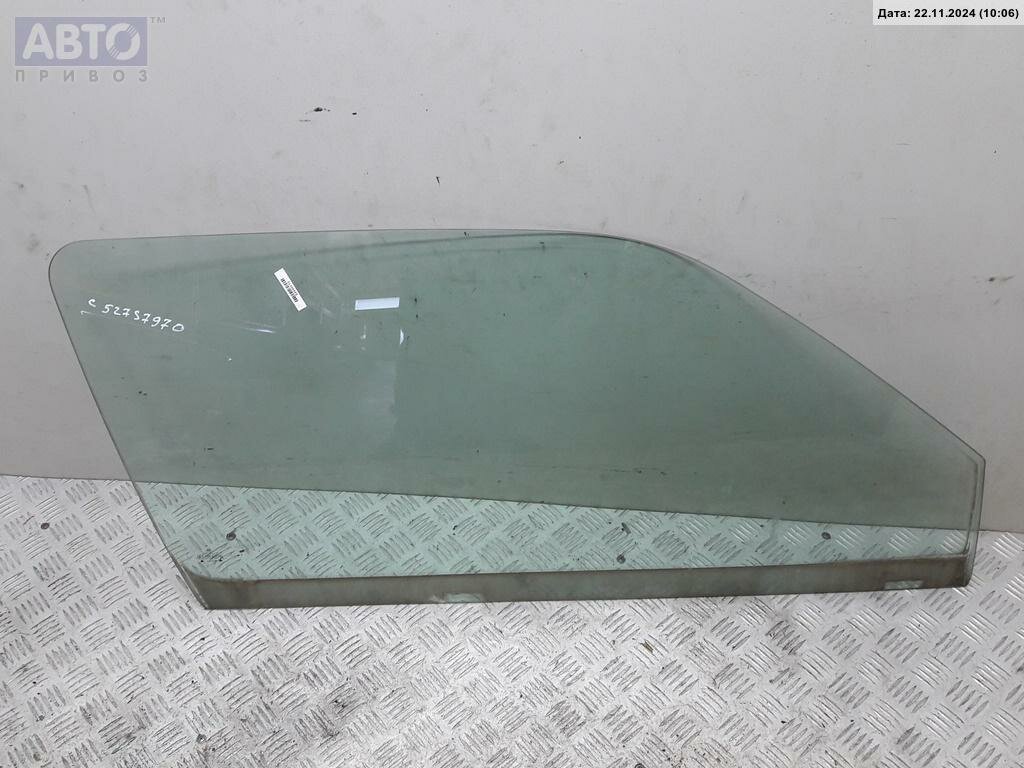 Стекло двери передней правой Volkswagen Golf-3