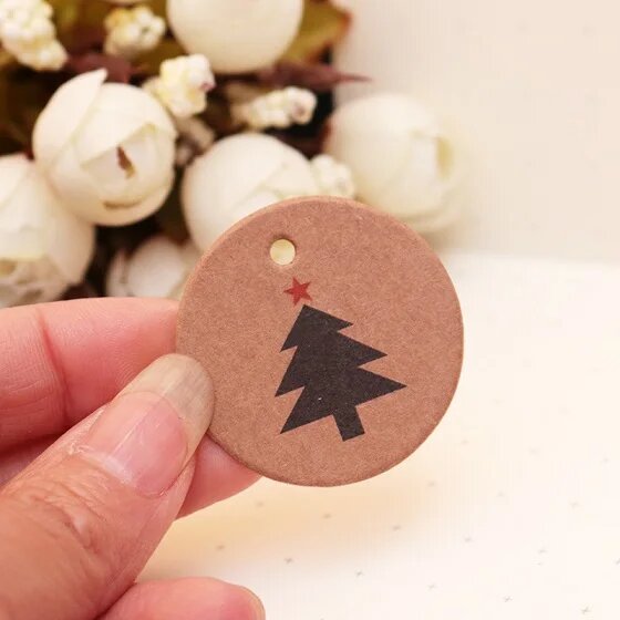 100 шт./лот, крафт-принт, Рождественские елки, бумажные этикетки, красивые круглые бирки, 3,5 см, для вечеринки, Рождественский торт, подарки, украшение
