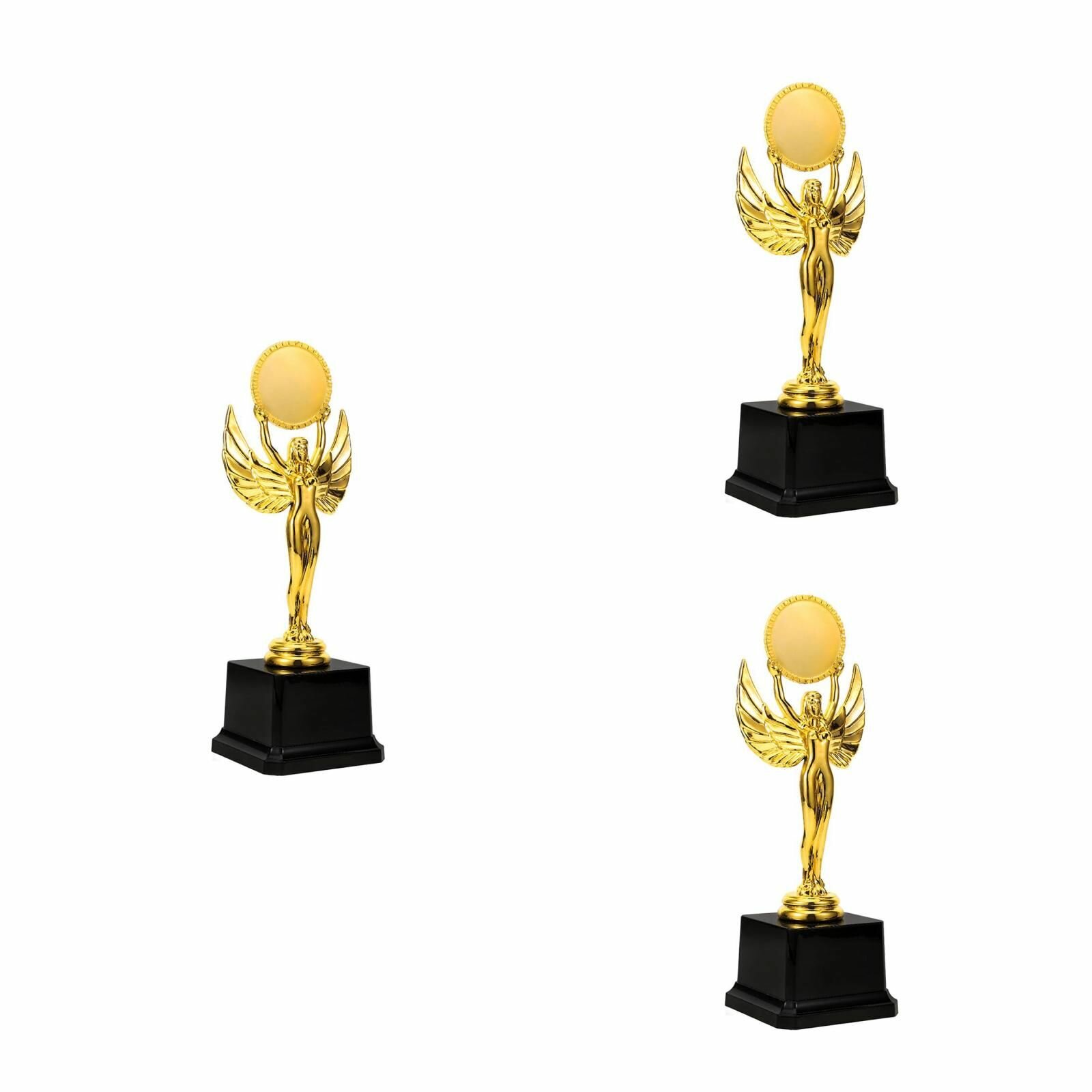 Набор пластиковых танцевальных кубков для награждения детей в соревнованиях 3 шт