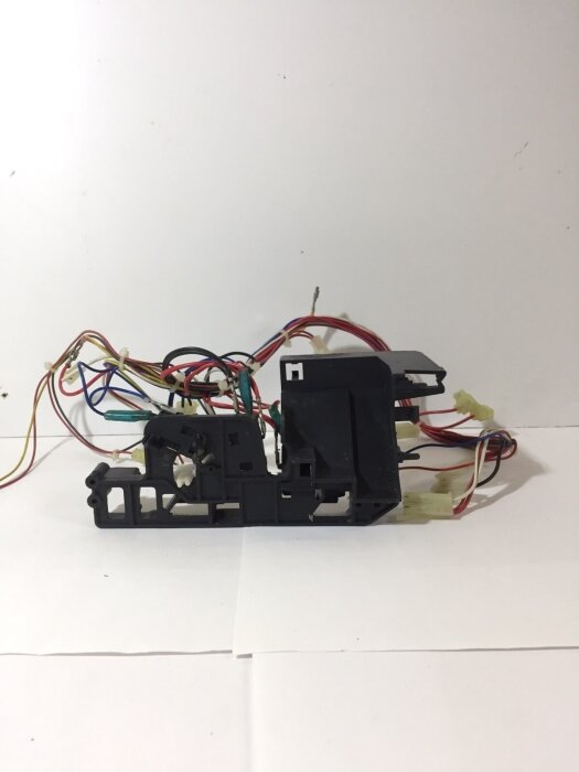 Блок концевых выключателей микроволновая печь Daewoo Electronics KOC-8U4T