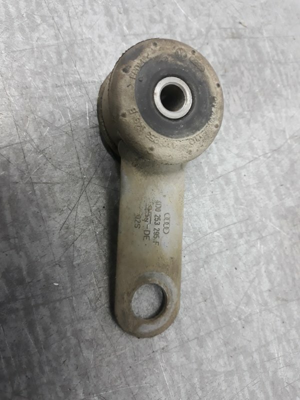 Кронштейн приемной трубы Volkswagen Tiguan 5N1 CTHA 2011 (б/у)