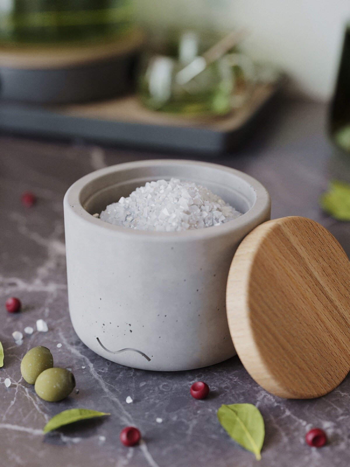 Банка, ёмкость для хранений сыпучих продуктов и специй Astrid XS, с деревянной крышкой, бетон, серая матовая