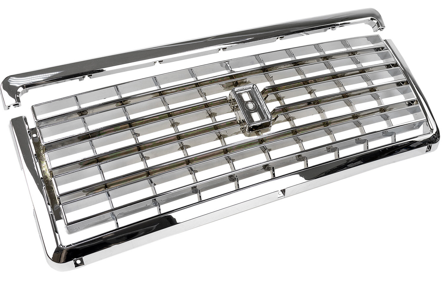 Металлизированная решетка радиатора Люкс в сборе с молдингом для ВАЗ 2107