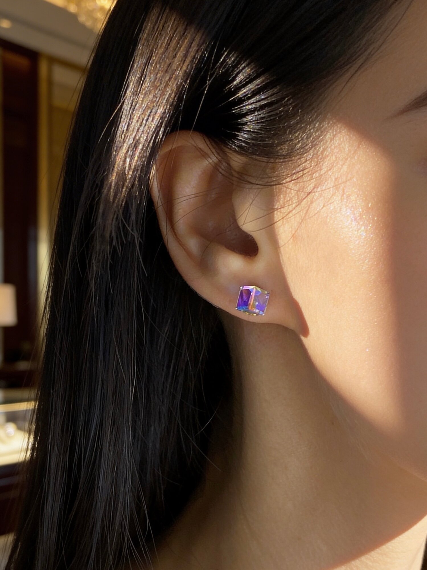 Серьги пусеты, кристаллы Swarovski