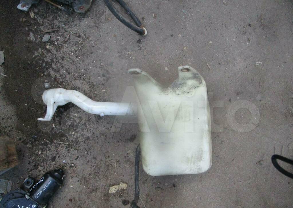 Бачок омывателя Mazda Demio рест. 2001 860141352