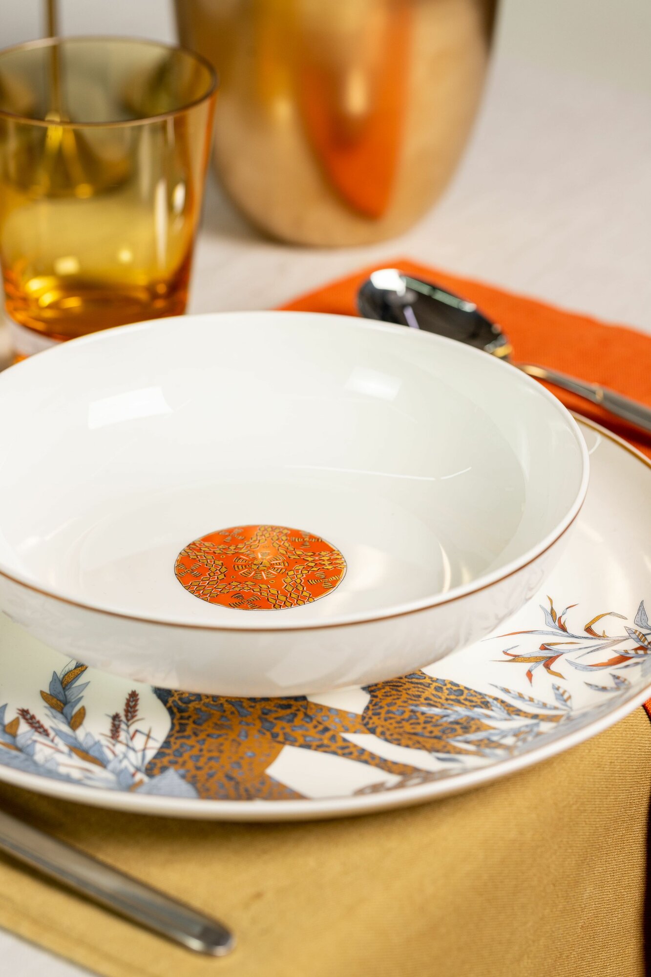 Суповая фарфоровая тарелка Valerie Concept в подарочной упаковке, 530 мл