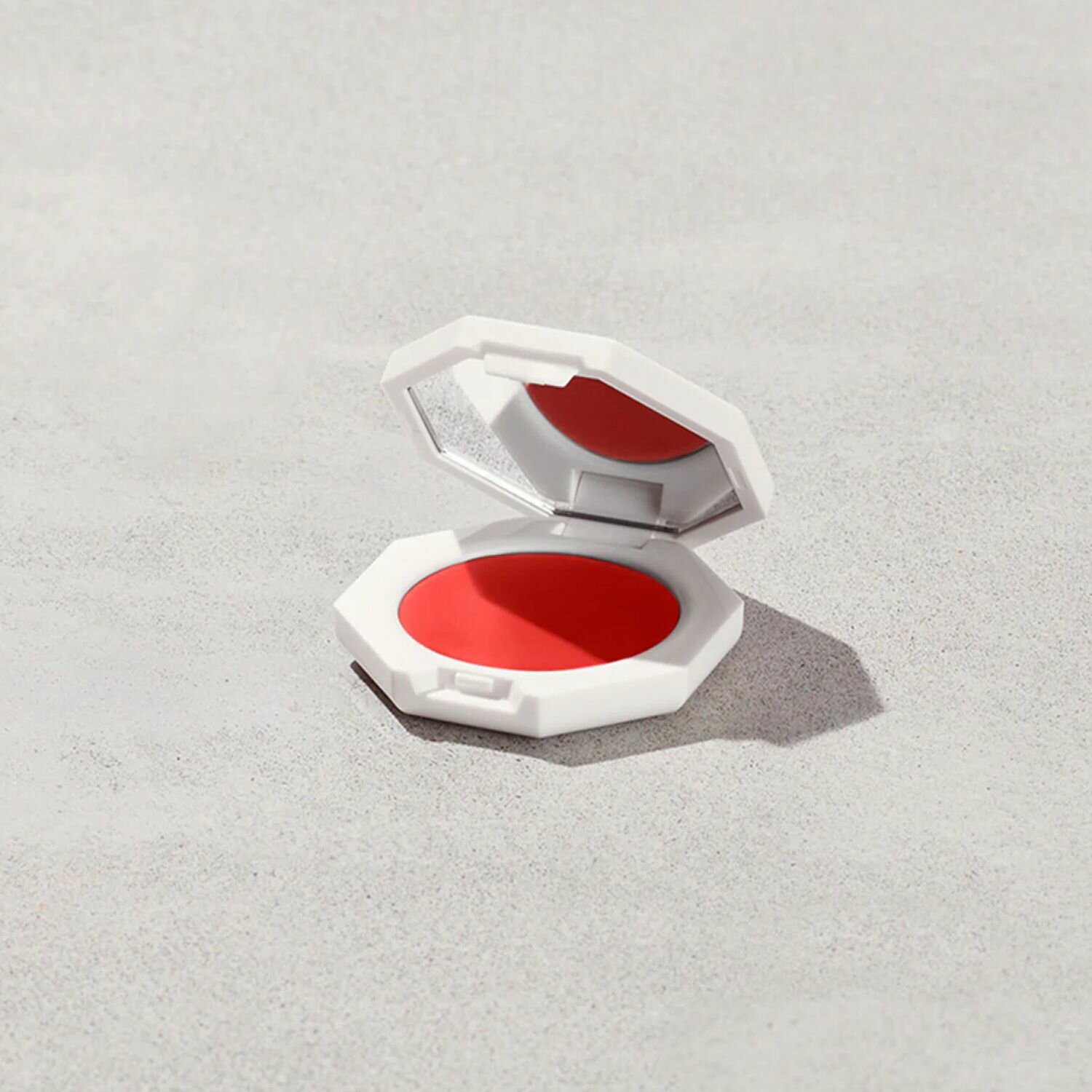 Кремовые румяна Fenty Beauty CHEEKS OUT FREESTYLE CREAM BLUSH - BIG MELONS 12