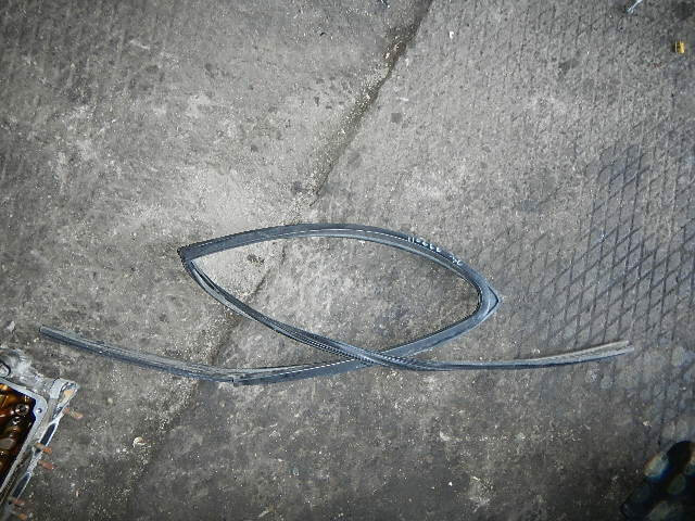 Б/У Уплотнитель стекла двери задней левой, Hyundai (Хендэ)-GETZ 1 (02-05) HYUNDAI GETZ 1 (02-05) Хороший 110660 Hyundai-...