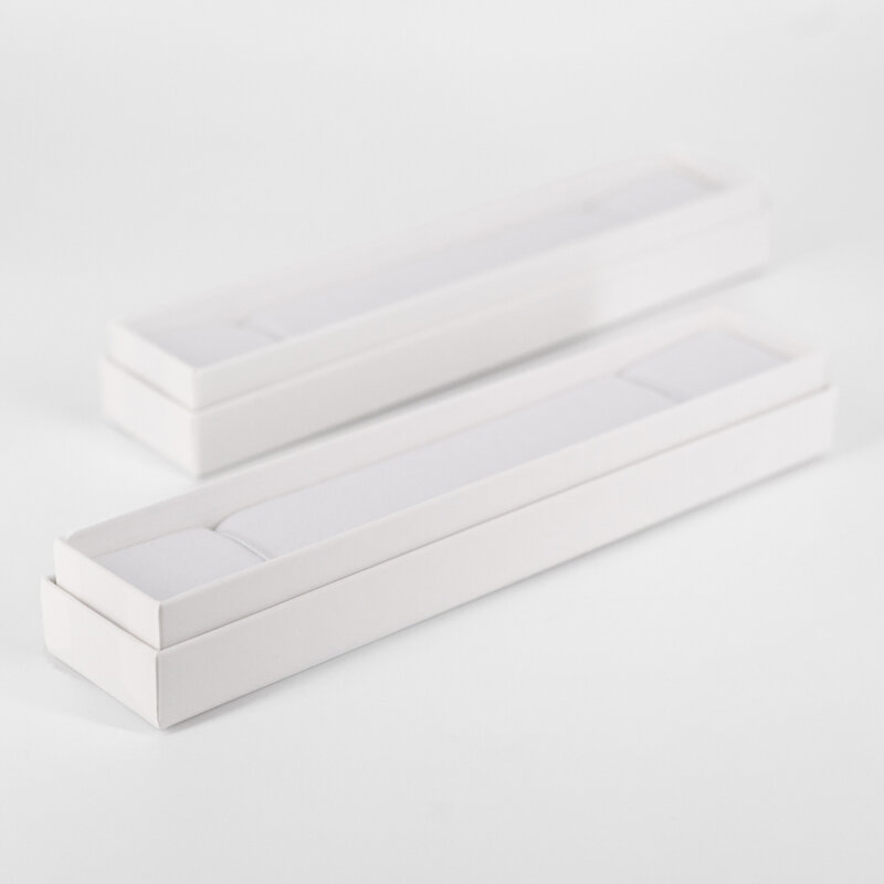 Подарочный картонный футляр "алиса" с мягким ложементом, прямоугольный