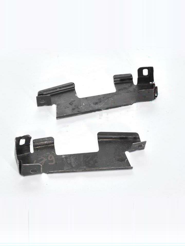 Кузов Кронштейн крепления решетки радиатора ВАЗ 2107, 2 шт, 2107-8401041