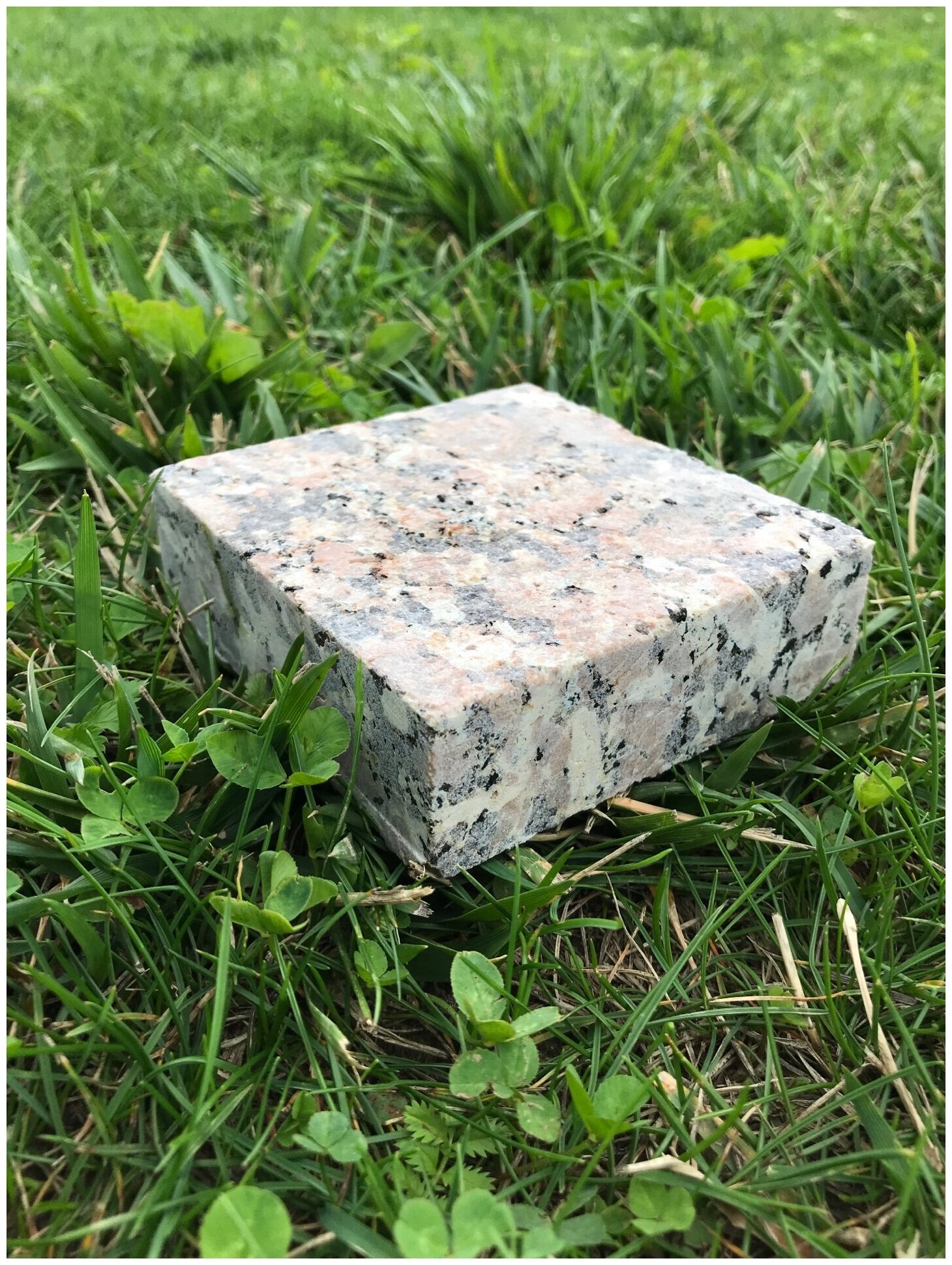 Гранитная брусчатка 100*100*50. Гранит Южно-Султаевский. Розовый.