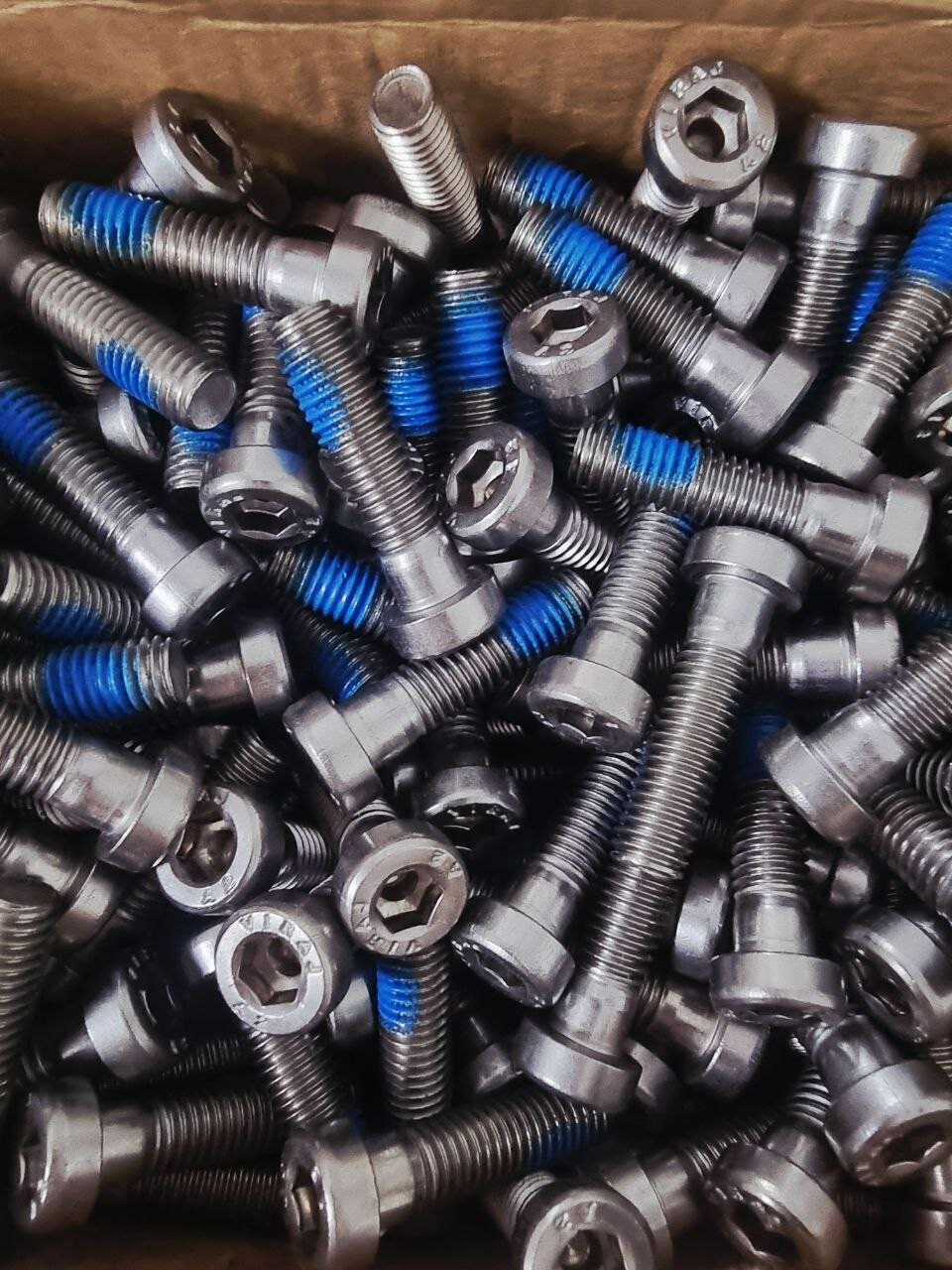 Болт имбус с цилиндрической головкой и внутренним шестигранником под ключ (НХ), неполная резьба А2 DIN 912 8*30мм (25шт-1уп) Wurth, Германия