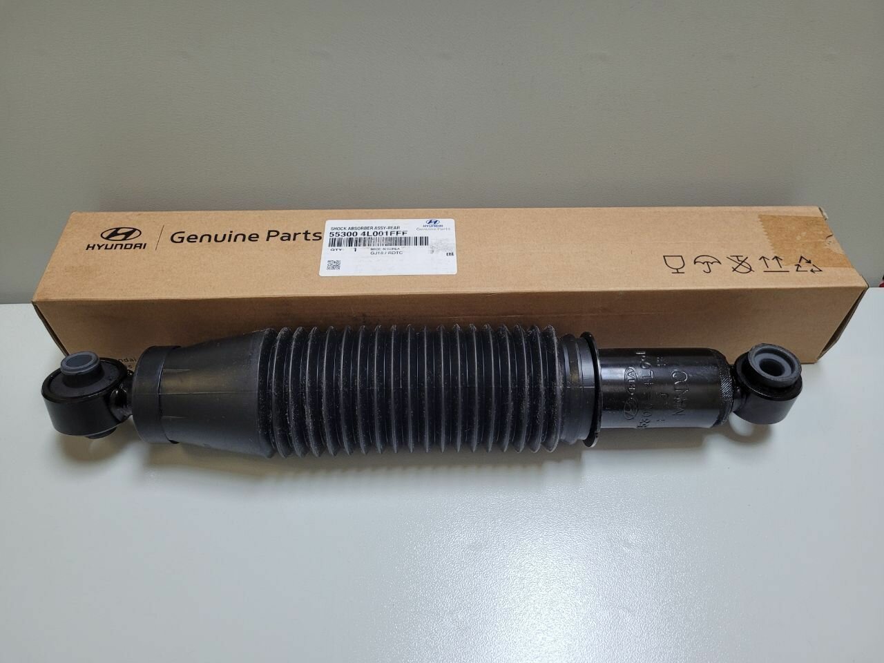 Амортизатор задний для Hyundai Solaris 2011-, Kia Rio 2011- / арт. 553004L001FFF / бренд MOBIS